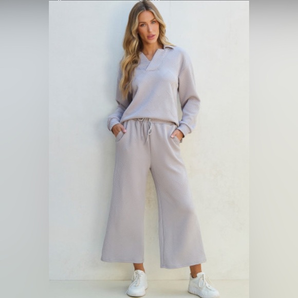 Pants & Jumpsuits | Suri Textured Vneck Pant Set | Poshmark